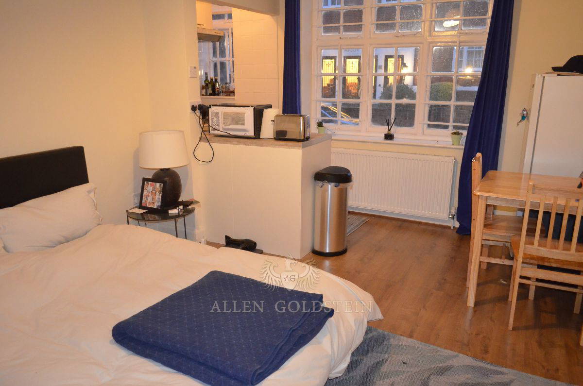 Melina Court NW8 - Allen Goldstein