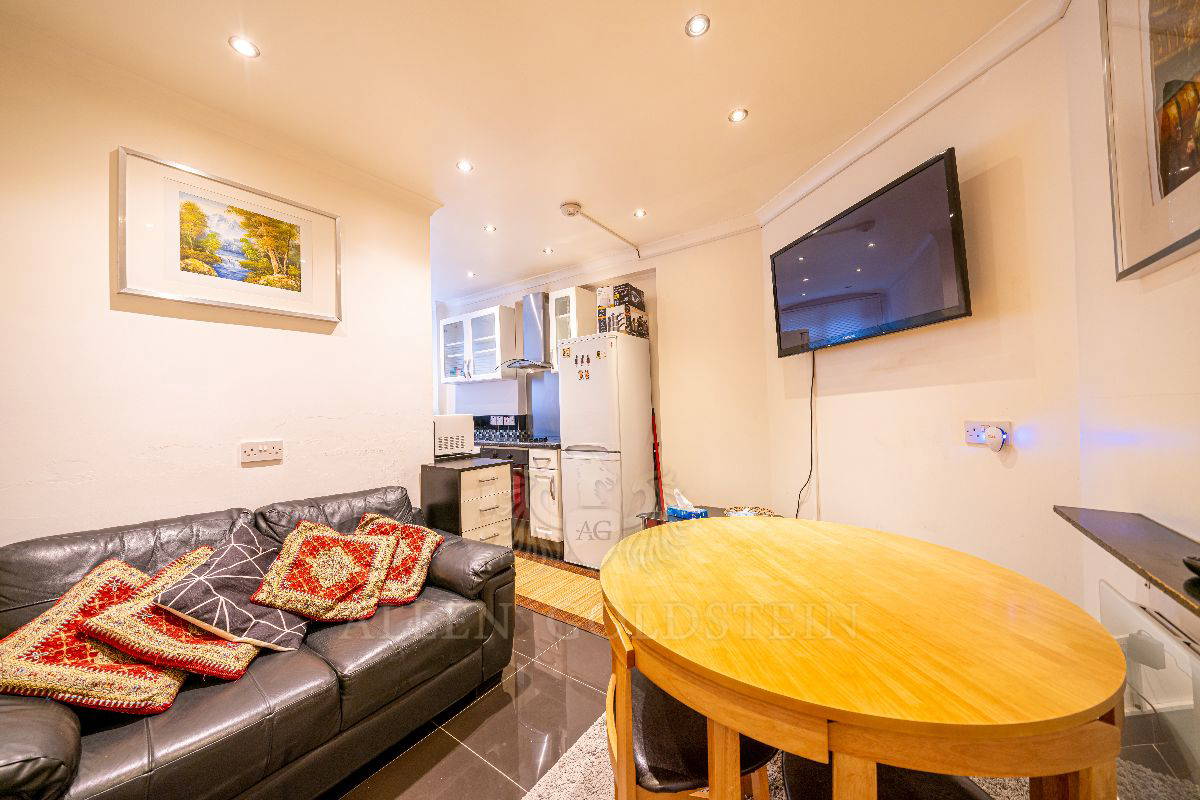 Thanet Street - Allen Goldstein