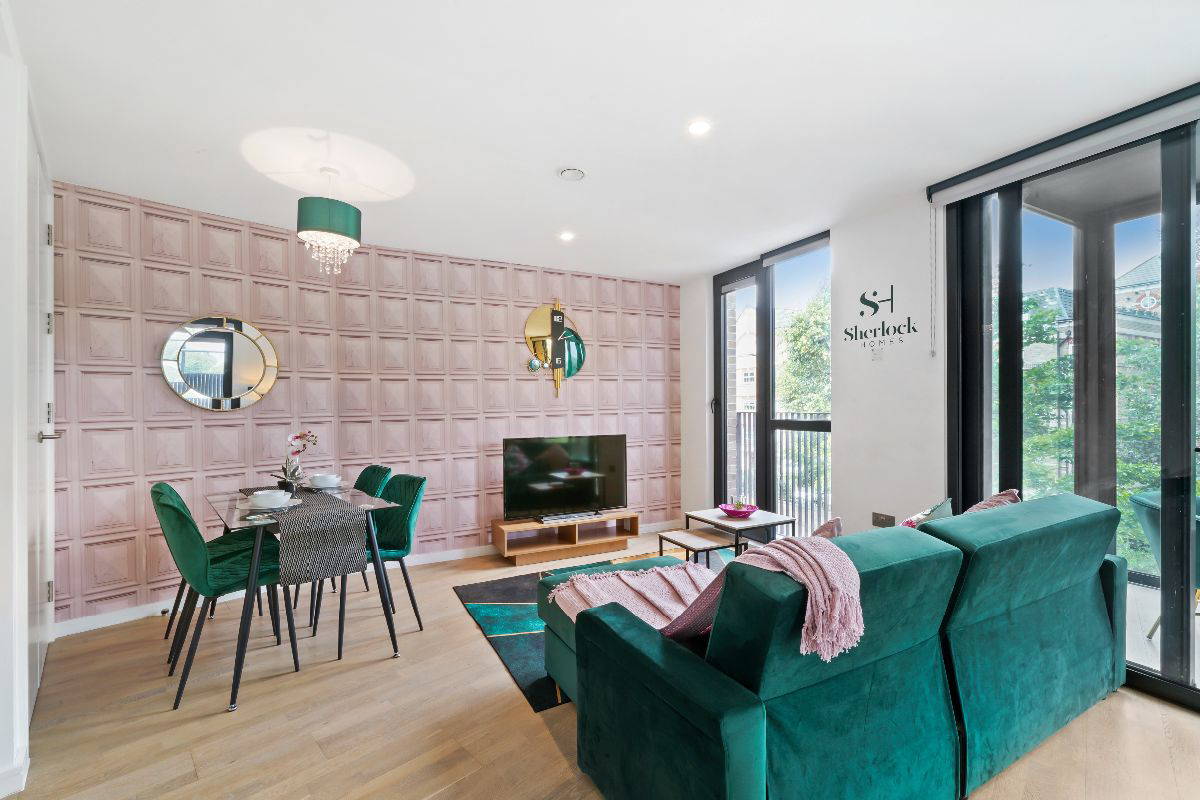 The Vale, London - Allen Goldstein